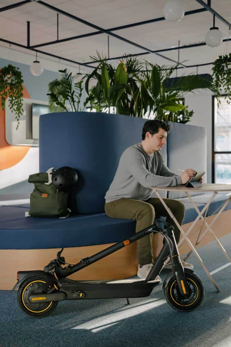 Scooter eléctrico Segway Ninebot Max G2 - Emove